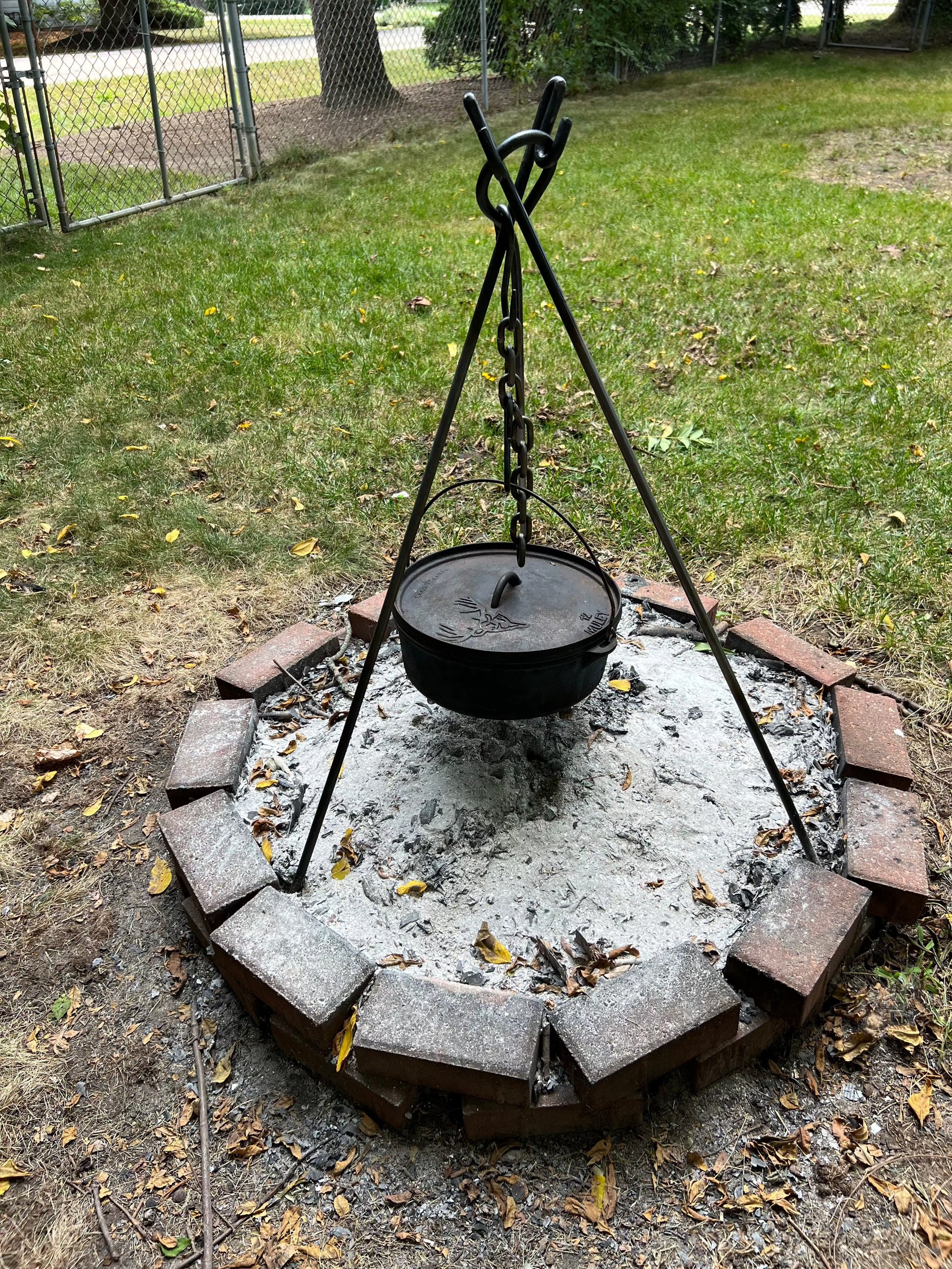 Hand Forged Campfire Dutch Oven Tripod Set – Buffalo Forge Co.